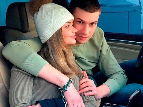 Couple Chained Together To Keep It Up Till Wedding Day