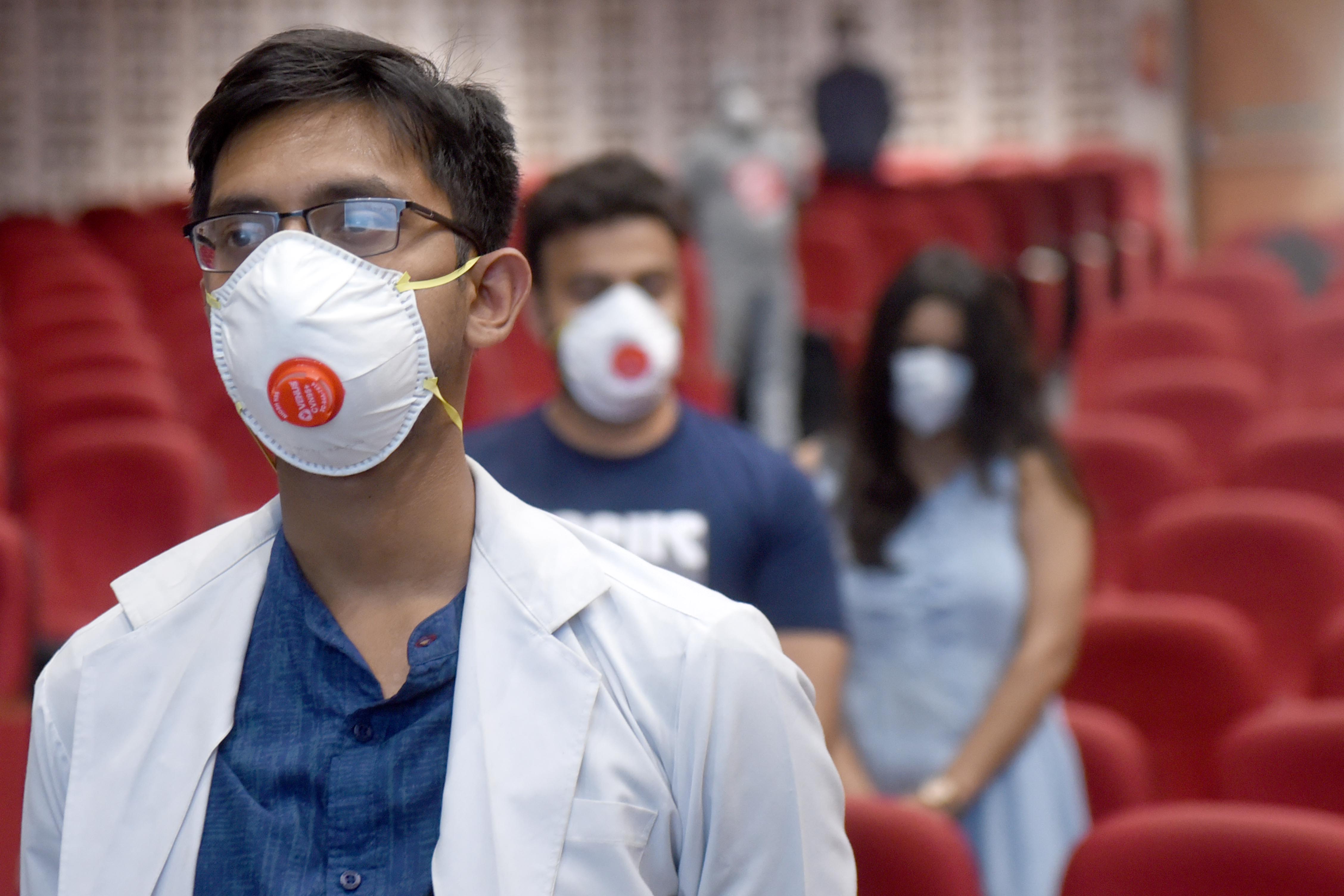 These Are The Stories Of Four Renowned Doctors That Delhi-NCR Lost To ...