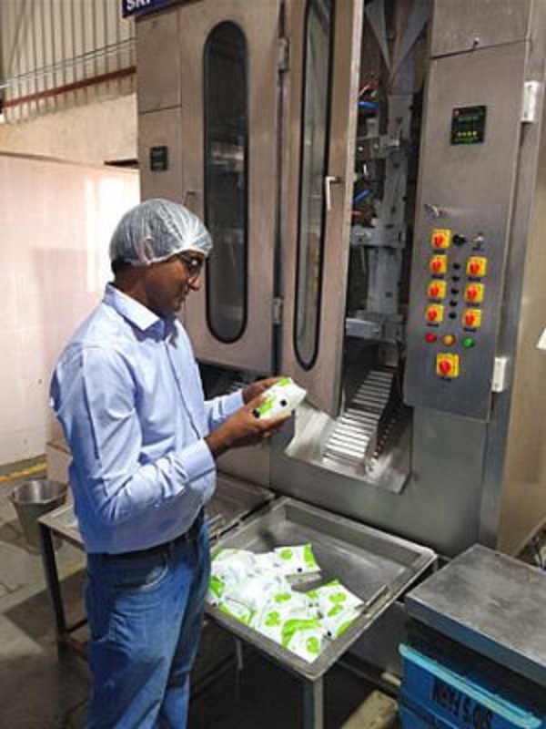 IITian Kishore Indukuri Quit His US Job And Bought 20 Cows To Run A ...