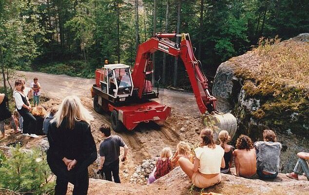 Treasure Hunters On 'Brink' Of Finding 'World's Largest Treasure Hoard'