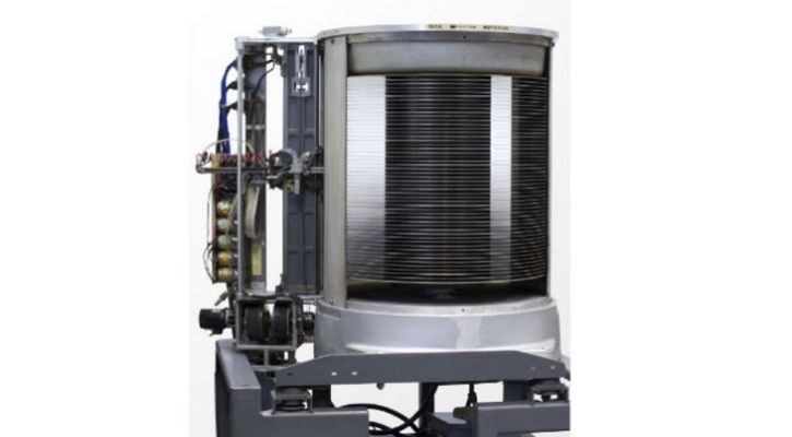 65 Years Ago, This Cupboard-Sized Hard Drive Could Only Store One ...