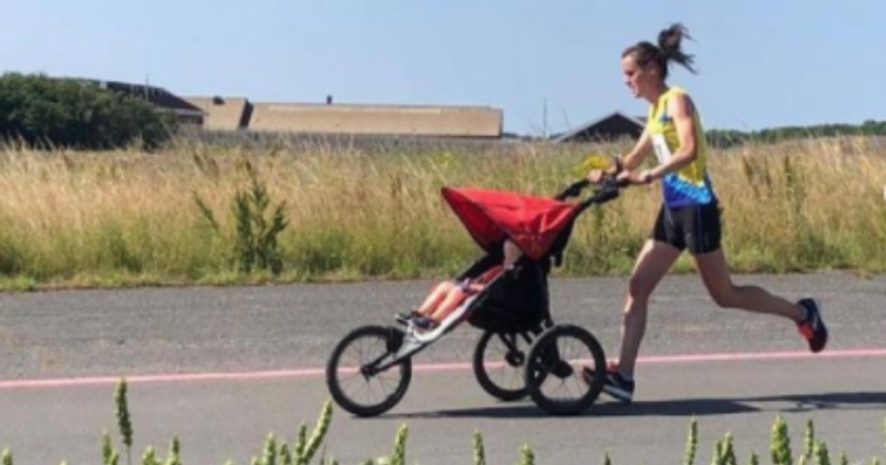 UK Mom Sets World Record For 'Buggy Running'