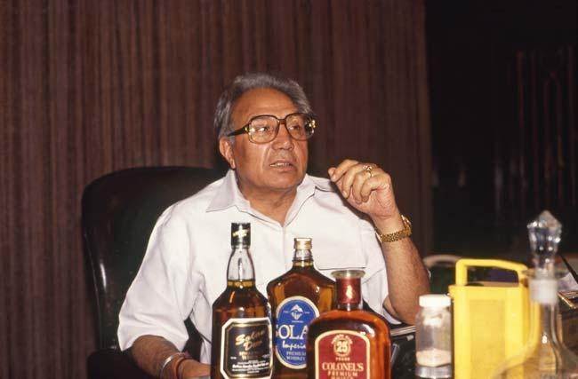 Old Monk: संतों के सीक्रेट ड्रिंक से ब्रिगेडियर ने बनाई फौजियों के लिए ...