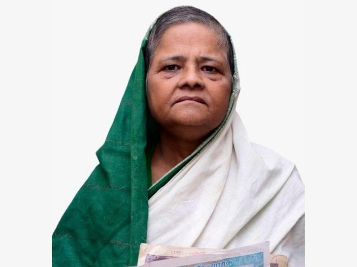 दरियादिली: किसी ने दान कर दी 80 लाख की ज़मीन, किसी ने रिक्शे वाले के ...