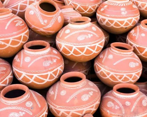 Delhi's 'Matka Man' On A Mission To Serve Potable Water To Thirsty People