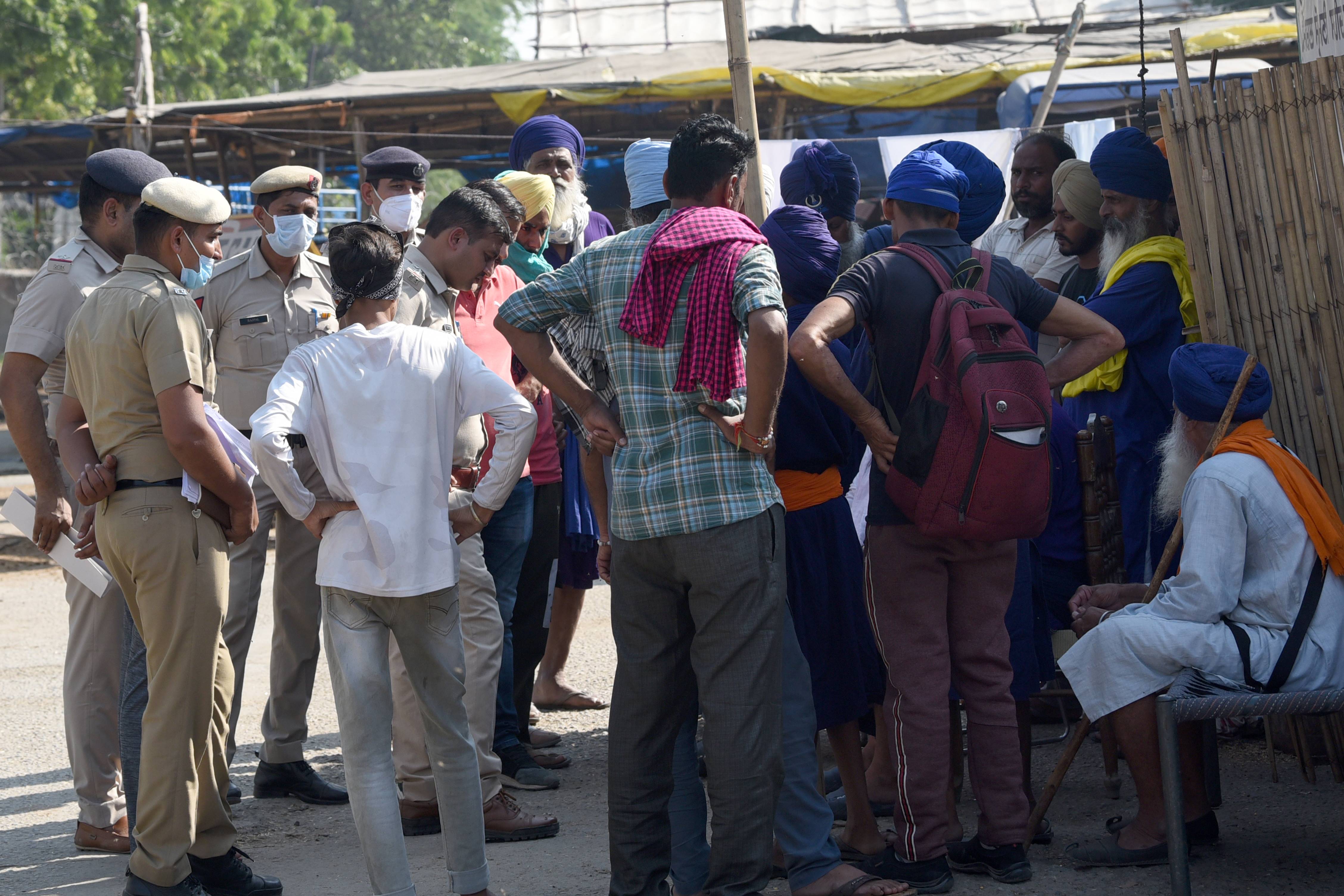 Nihang Surrenders Over The Brutal Killing At Singhu Over Alleged ...