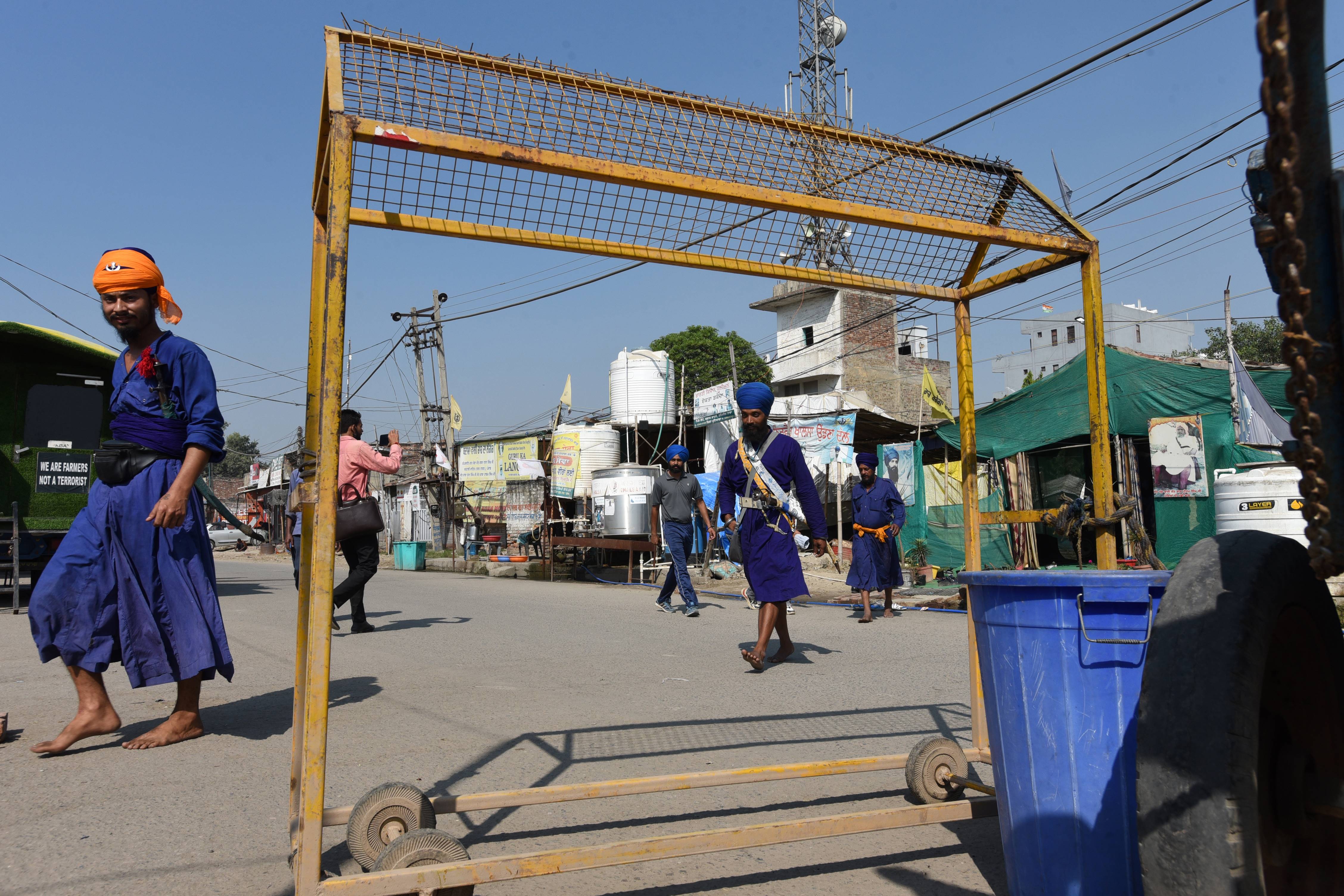 Nihang Surrenders Over The Brutal Killing At Singhu Over Alleged ...