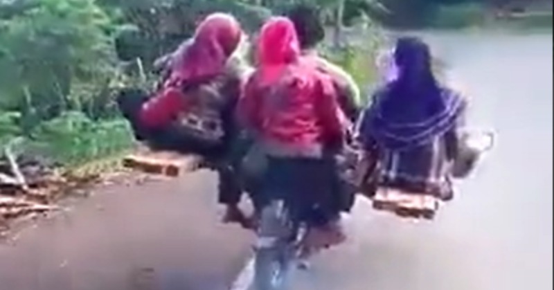 Hack To Carpool On Bike Goes Viral