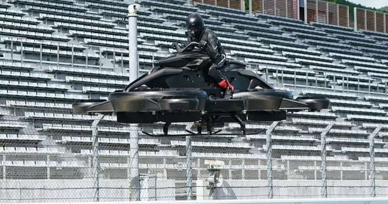 World's First Flying Bike Takes Wings