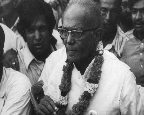 Jai Prakash Narayan Birth Anniversary: कैसे जय प्रकाश नारायण बने ...