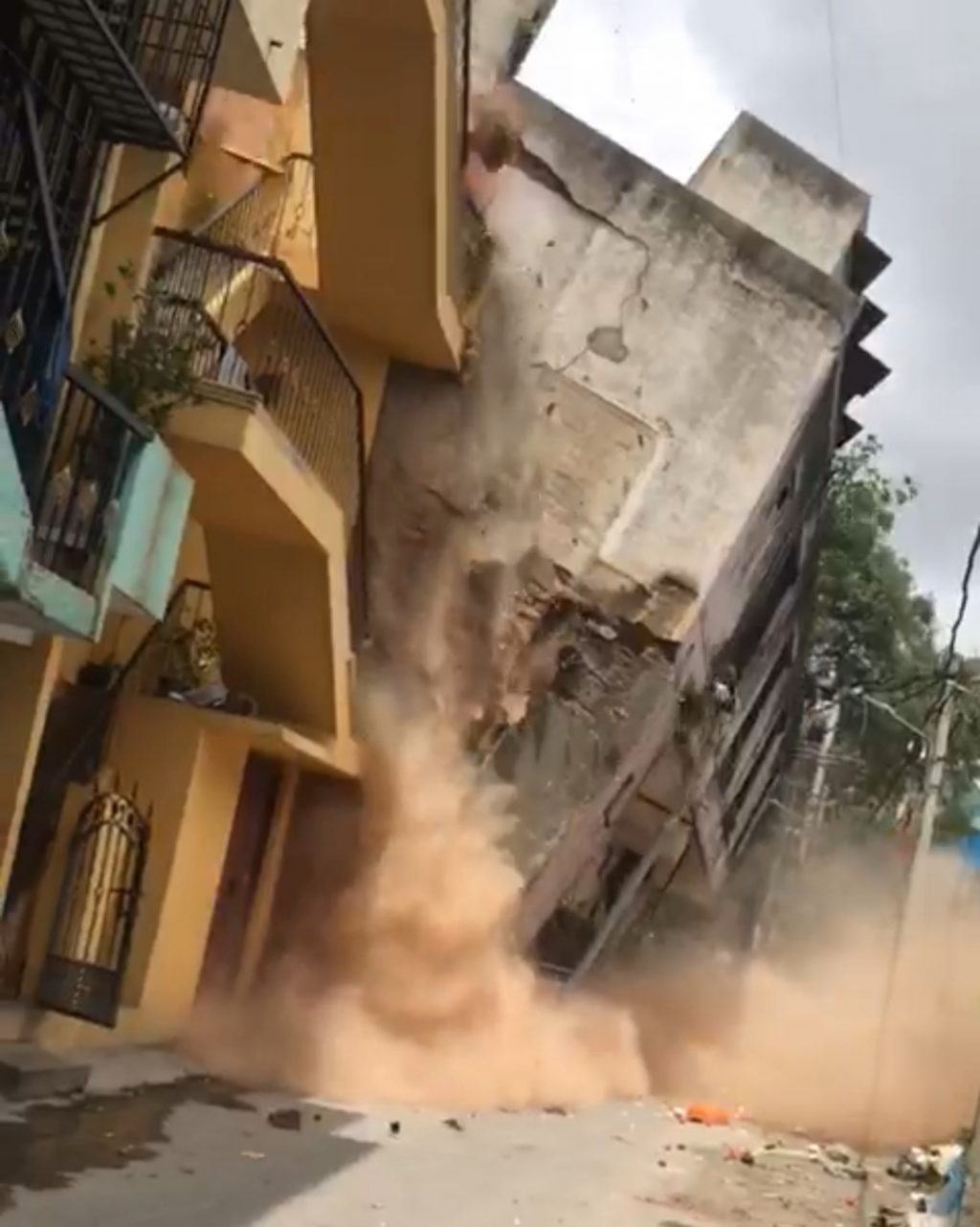Bengaluru: After 3 Buildings Collapsed In 3 Weeks, Another Structure ...