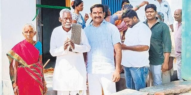 Despite Losing Sarpanch Election By 1 Vote, Man Keeps Promise And ...