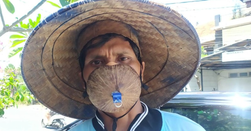 Indonesian Man Wears Cocunut Shell As A Mask Then Asked To Dp Push Ups ...