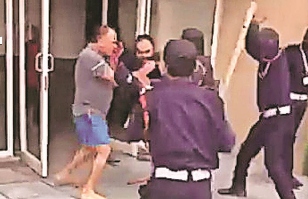 Security Guards In Noida's Posh Society Thrash Resident With Lathis ...