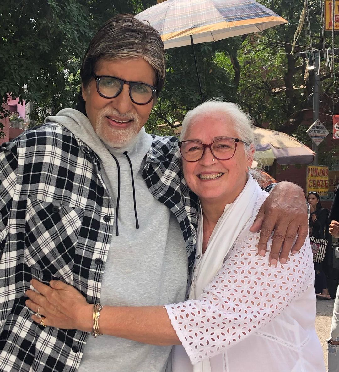 'Major Saab' Co-Actors Nafisa Ali, Amitabh Bachchan Reunite After 24 ...