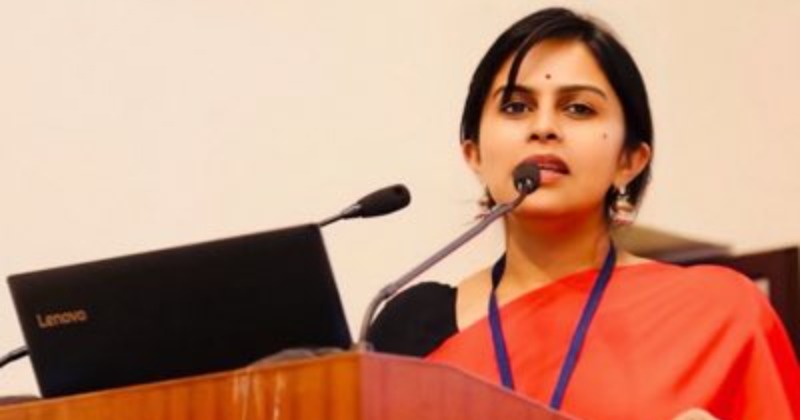 IAS Priyanka Shukla: गंदा पानी पीने से टोका, तो महिला ने ऐसा जवाब दिया ...