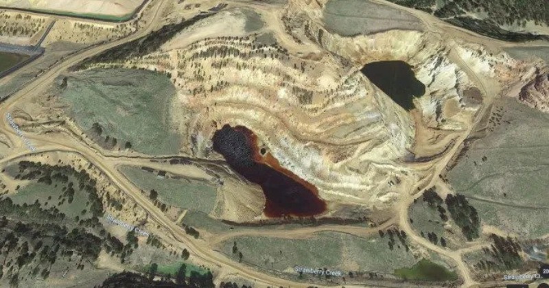 Google Maps User Spots 'Blood Lake' In South Dakota Google Maps User Spots 'Blood Lake' In South Dakota