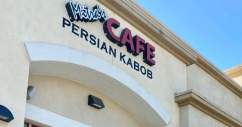 US: Mitra Cafe Offers Free Food To The Needy