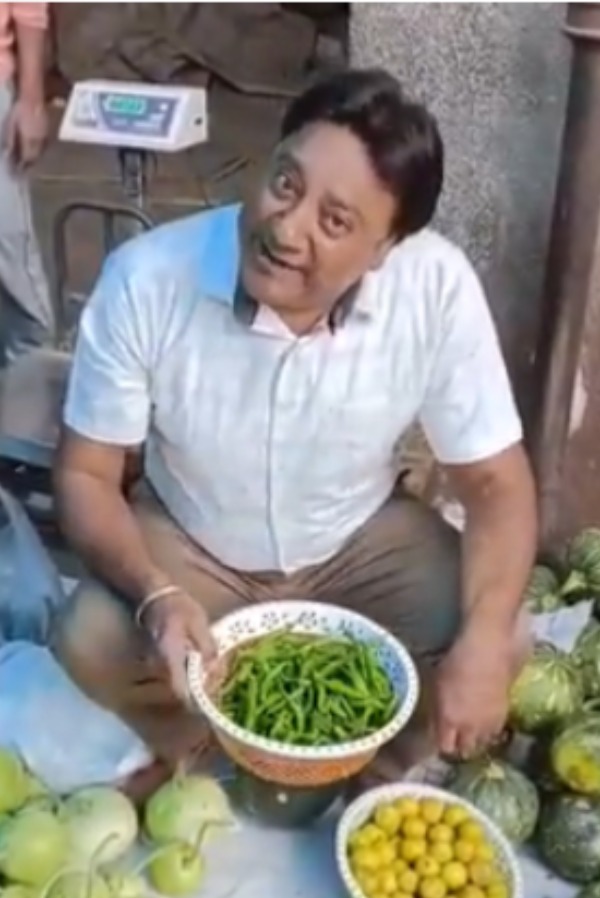 Punjab Vegetable Seller's Poetry On Inflation Goes Viral