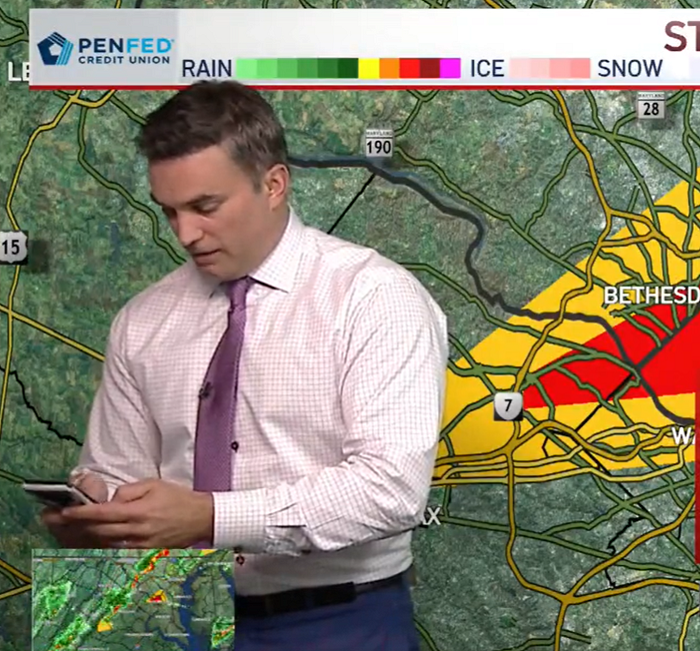 Weather Reporter Calls His Kids To Warn Them About The Storm While On ...