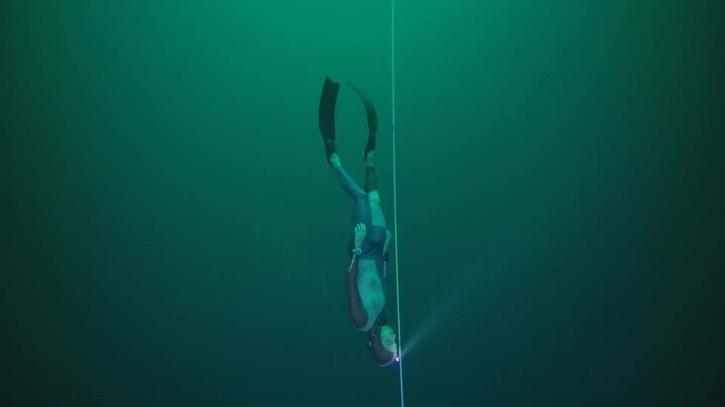 Freediver Arnaud Jerald Breaks Deepest Dive World Record