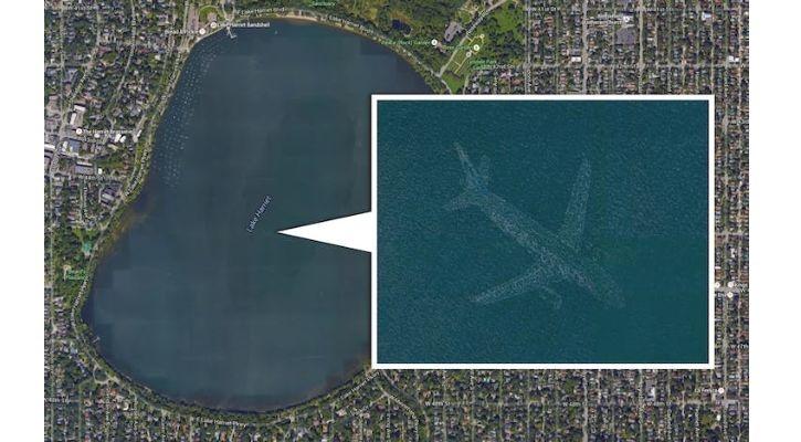Glitch On Google Maps Captures Aircraft Image That Looks Like It ...
