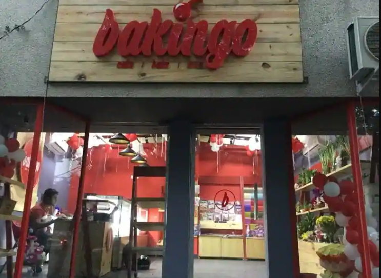 3 दोस्तों ने 2 लाख लगाकर बेसमेंट में शुरू किया था Bakery का काम, आज बन ...