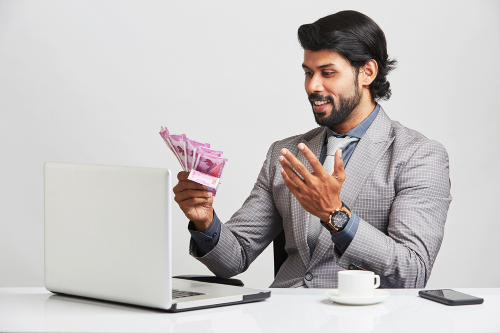 Median 10% Hike Expected In 2023 For Salaried Employees In India