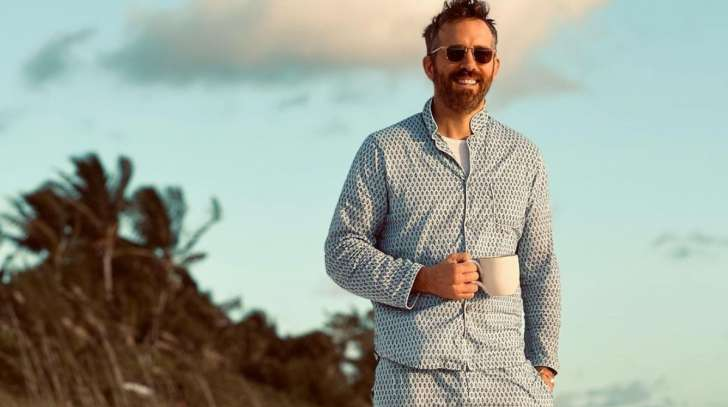 Actor Ryan Reynolds Praises Indian Restaurant In UK For Serving 'Best ...