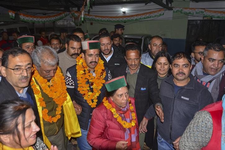 Who Is Pratibha Singh, The Frontrunner For The Post Of Himachal Pradesh Chief Minister?