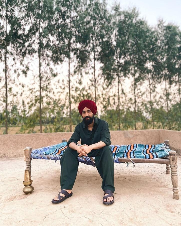 Diljit Dosanjh Exposes The Real And Dark Side Of Bollywood