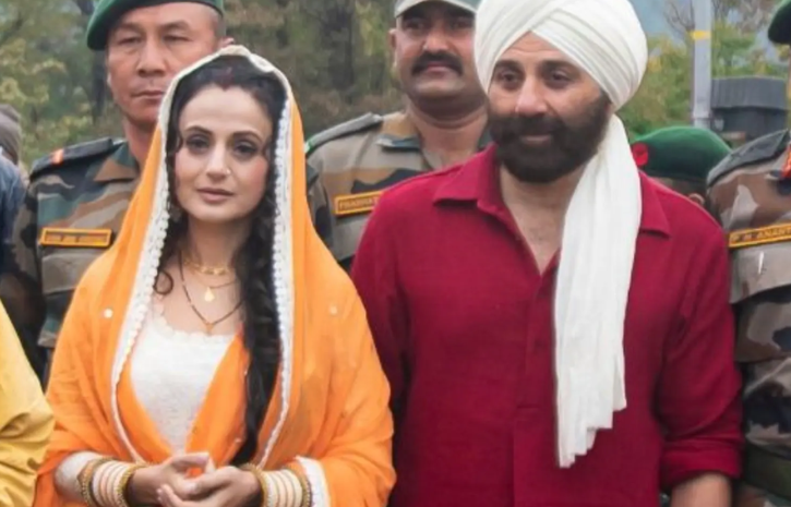 Sunny Deol Lifts Cartwheel Instead Of Handpump In Gadar 2 Leaked Scene [Watch]