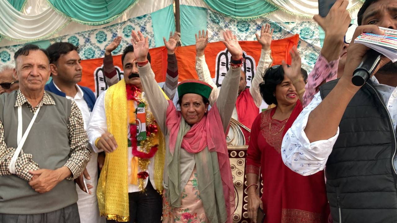 Who Is Pratibha Singh, The Frontrunner For The Post Of Himachal Pradesh Chief Minister?