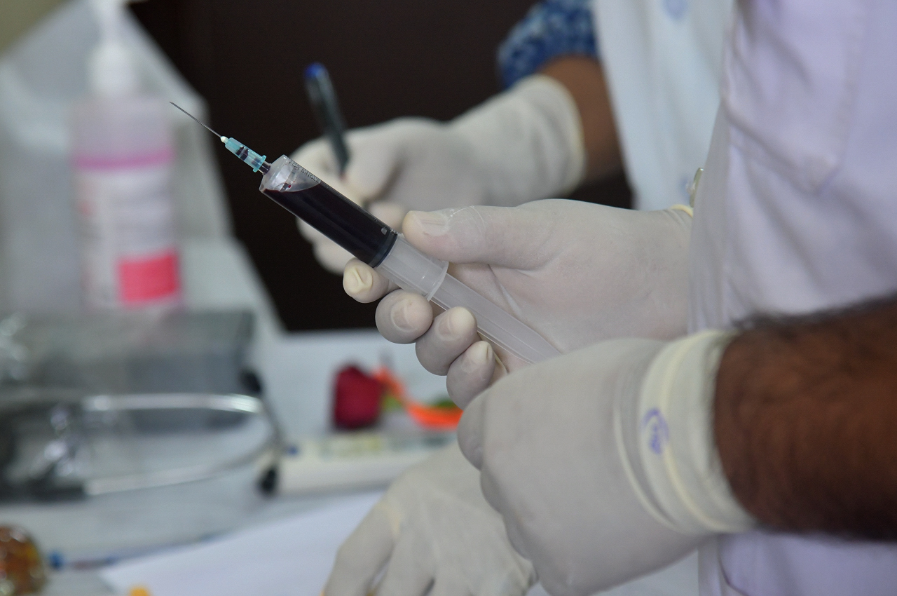 Child Tests HIV Positive After Doctor Uses Same Syringe On Multiple ...