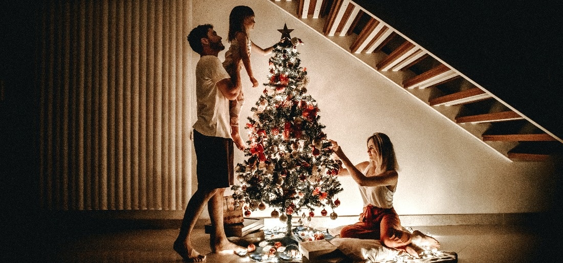 10 Best New Year And Christmas Songs That Will Add More Cheer To The