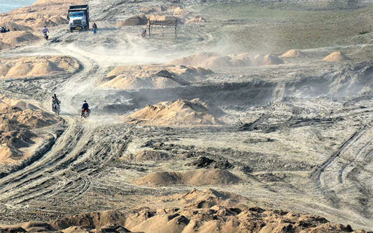 Explained: Rise in Sand Mining Threatens Freshwater Ecosystem & Why It ...