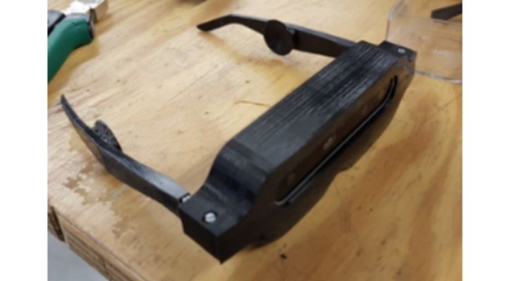 This Device Lets Blind People See With Vibrations In Their Arms