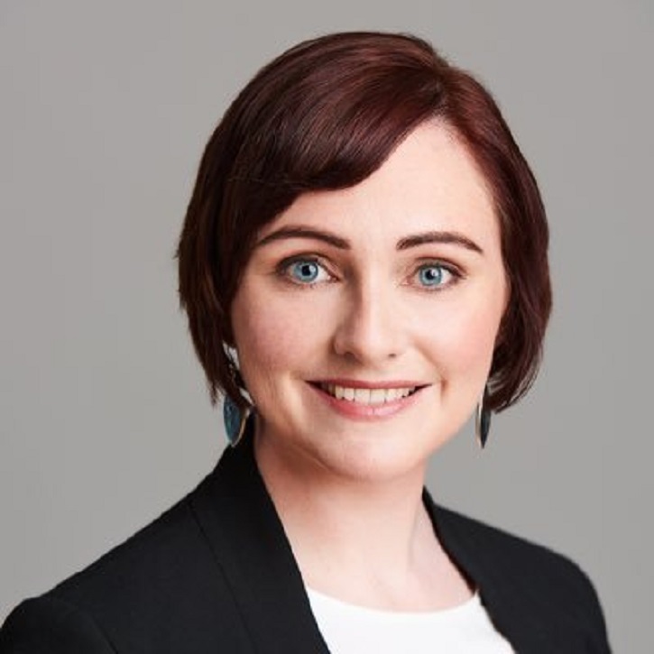 British Diplomat Rhiannon Harries' Wedding Photo Goes Viral