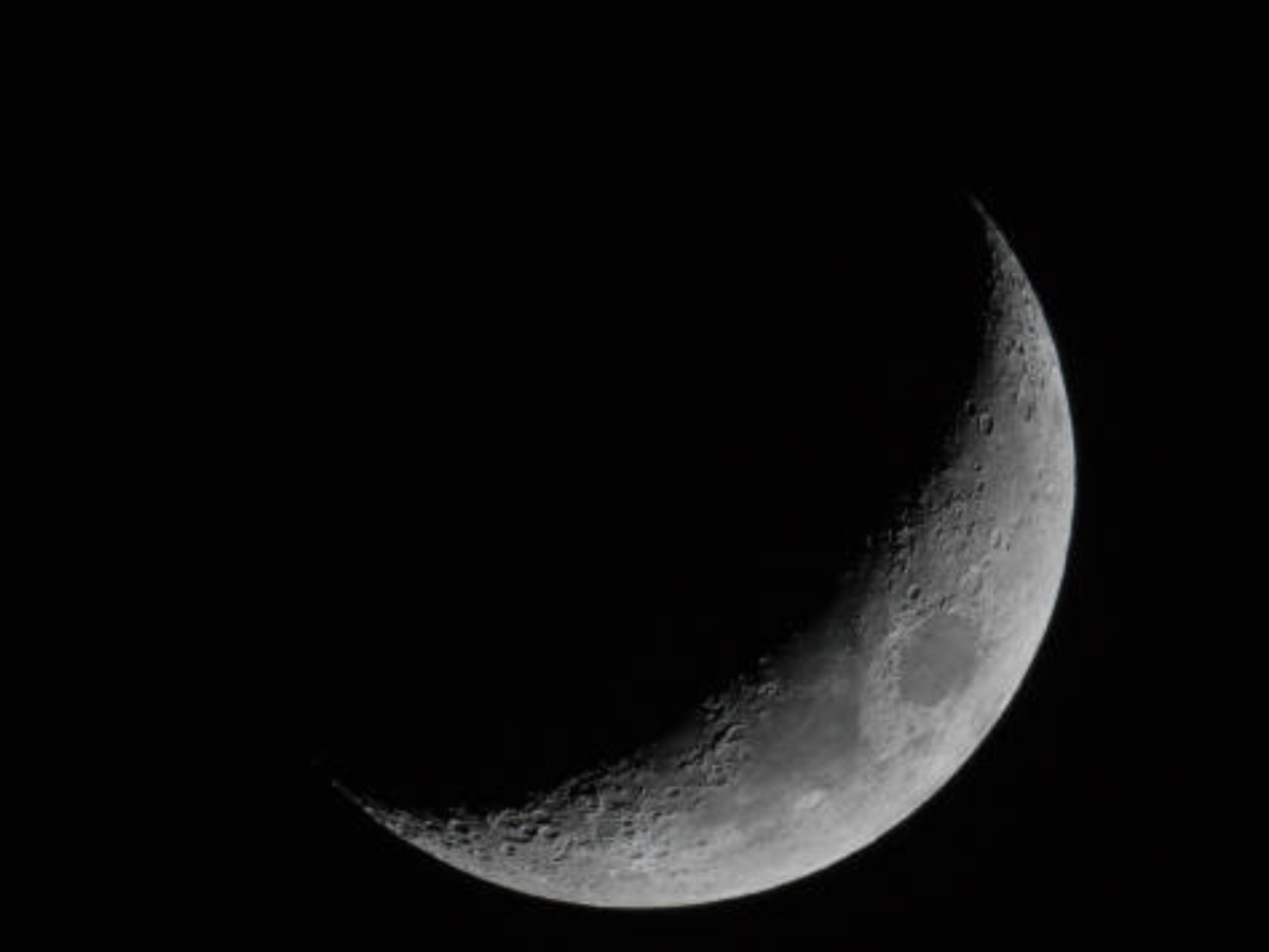 Chandrayaan-2 Discovers Argon Gas In Moon's Exosphere, Offering ...