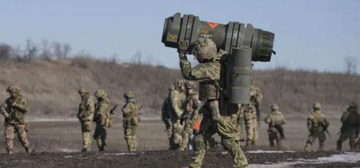 Russia-Ukraine Crisis: Russia vs Ukraine | Comparison of military strength