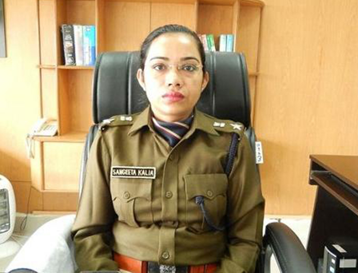 Meet 9 Famous And Brave IPS Officers Who Are Not Afraid