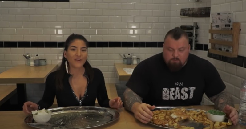 Female Speed Eater Beats UK's Strongest Man Eddie Hall In Food Challenge