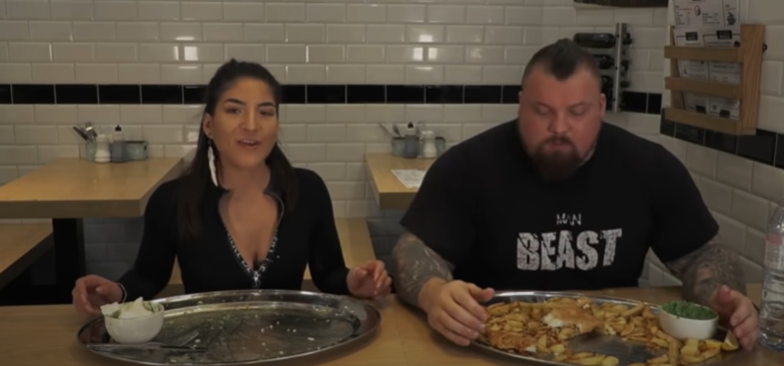 Female Speed Eater Beats UK's Strongest Man Eddie Hall In Food Challenge