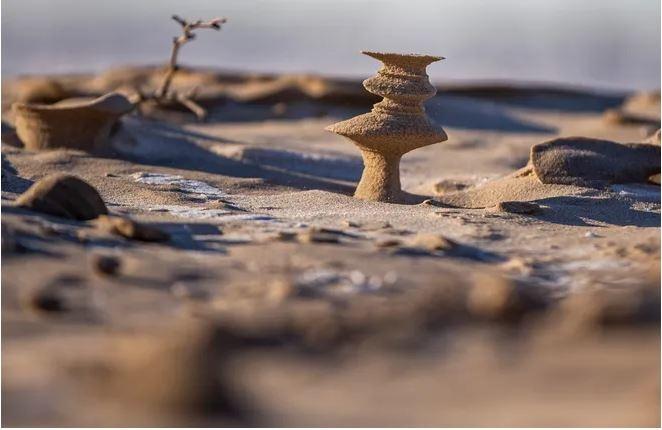 Bizarre Frozen Sand Structures Comes Up Along Lake Michigan, Netizens ...