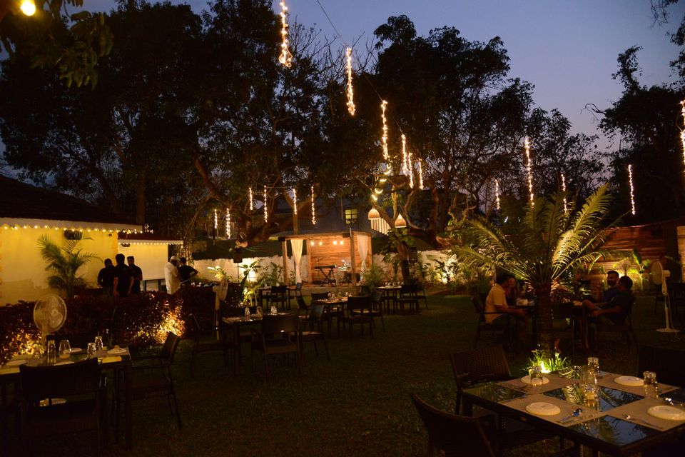 Goa Restaurant Run By Smriti Irani's Daughter Accused Of Obtaining Fraudulent Bar License