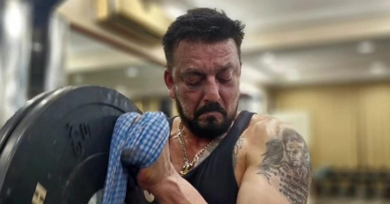 63 की उम्र में बॉडी बनाना चाहते हैं तो Sanjay Dutt से लें Workout Tips