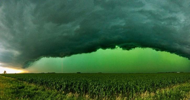 Explained: What Is A Derecho, The Inland Hurricane That Caused US Skies ...