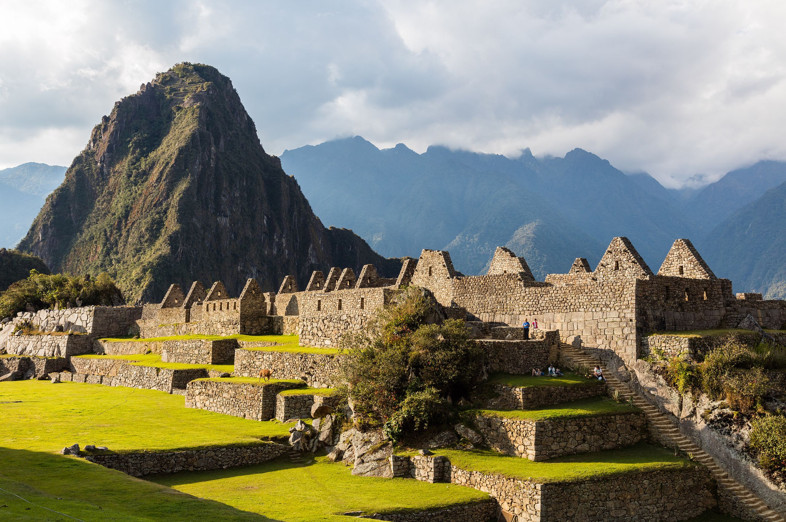 Machu Picchu In Peru, A Wonder Of The World, Is Engulfed By Forest Fire ...