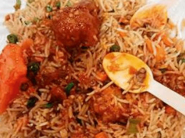 Cockroach In Chinese Food At Chandigarh Elante Mall, Staff Call It Onion