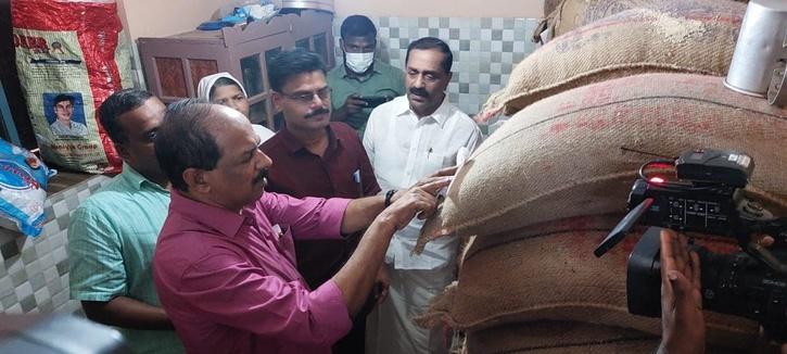 Oops! Kerala Minister On Surprise Mid-Day Meal Inspection Finds Hair ...